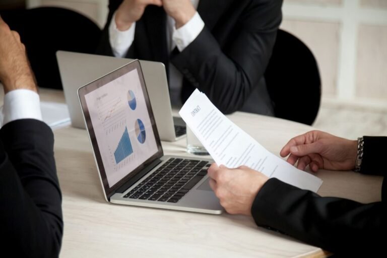 Contract Analysis for Risk and Compliance Teams | Mindrind